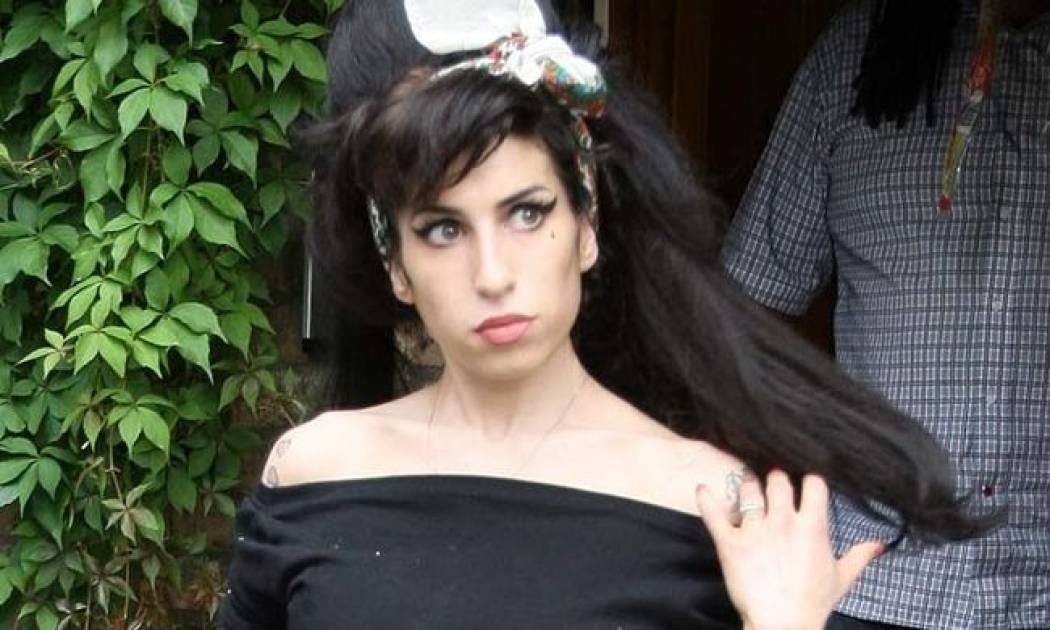 Η Amy Winehouse πέθανε γιατί σταμάτησε το ποτό; | Gossip-tv.gr