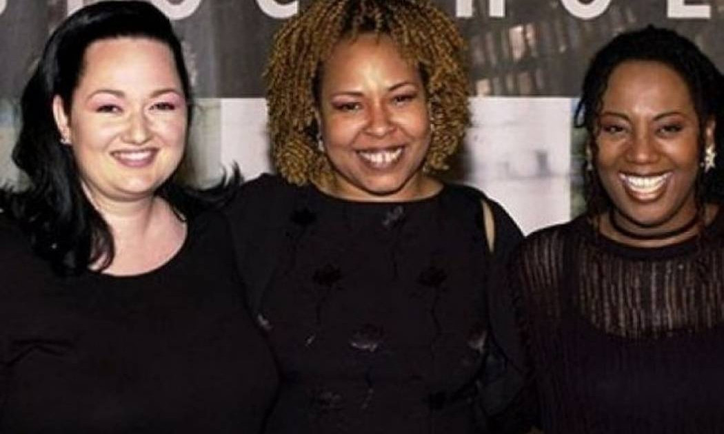 Lynne Kieran: «Έφυγε» από τη ζωή η τραγουδίστρια που εκπροσώπησε την ...