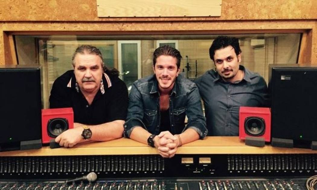 Έρχεται τραγούδι έκπληξη από τον Οικονομόπουλο | Gossip-tv.gr