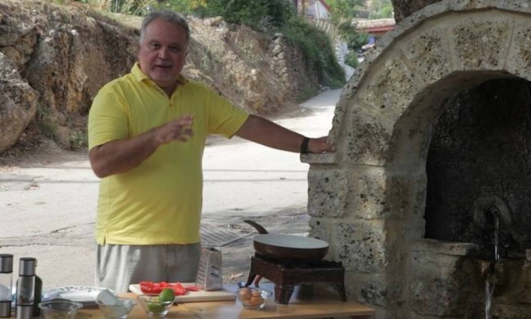 Ένα γαστρονομικό ταξίδι στην Μύκονο με τον Άρη Τσανακλίδη | Gossip-tv.gr