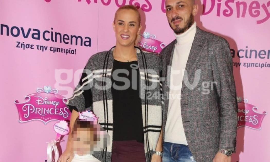 Χριστουγεννιάτικο πάρτι με τις Πριγκίπισσες της Disney | Gossip-tv.gr