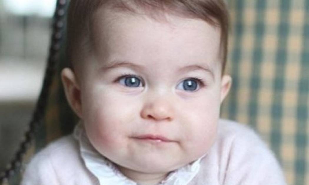 Η πριγκίπισσα Charlotte έχει γενέθλια και αυτές είναι οι πιο όμορφες ...