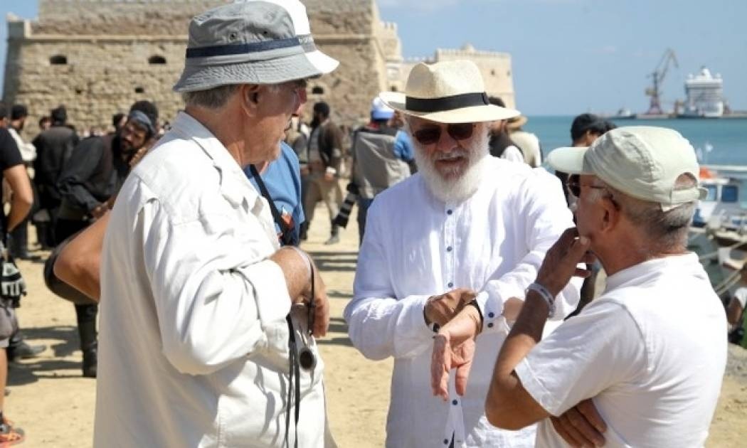 Σταμάτησαν τα γυρίσματα της νέας ταινίας του Γιάννη Σμαραγδή | Gossip-tv.gr