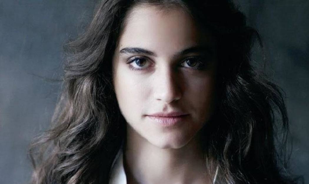 Νεφέλη Κουρή: «Όταν αποφάσισα να γίνω ηθοποιός δεν είπα τίποτε σε ...