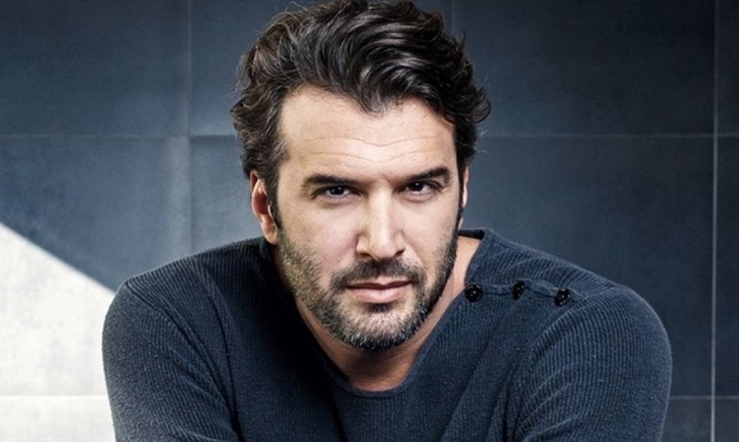 Ο Αντώνης Βλοντάκης ανεβαίνει στο σανίδι! | Gossip-tv.gr