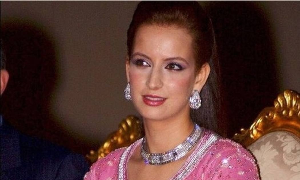 Η Βασίλισσα του Μαρόκο απέκτησε στην Τζια θερινό ανάκτορο αξίας 3,8 εκ ...