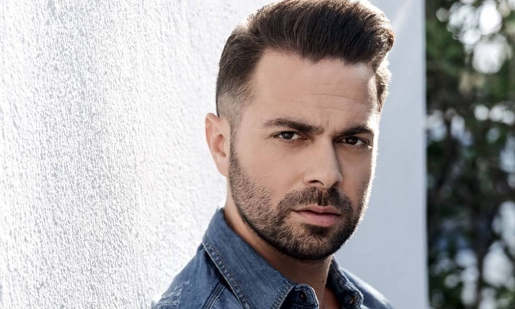 Νέο τραγούδι από τον Ηλία Βρεττό | Gossip-tv.gr
