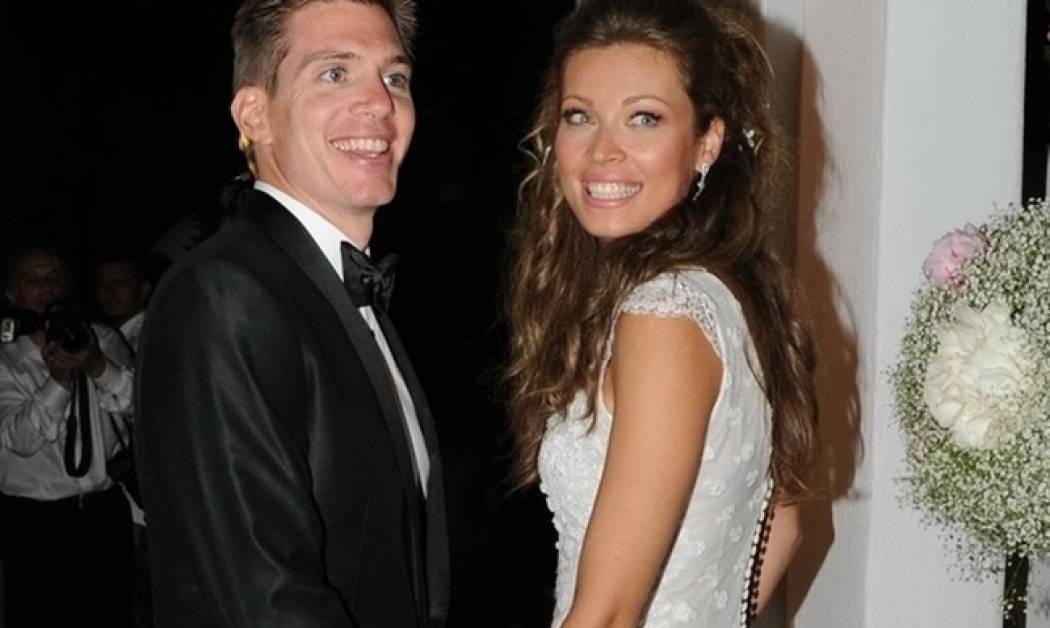 Η πρώτη φωτό της Χρουσαλά μετά την επιβεβαίωση ότι περιμένει το τρίτο ...