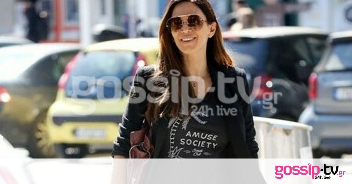 Έλλη Κοκκίνου: Στιλάτη και με το χαμόγελο στα χείλη στη Γλυφάδα ...
