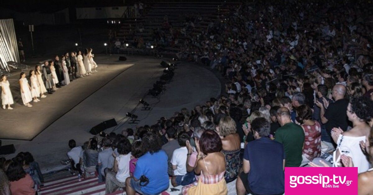 Ιφιγένεια Εν Αυλίδι: Κατάμεστο το θέατρο Βράχων από λαμπερές παρουσίες ...
