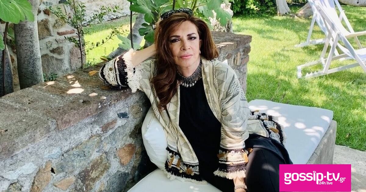 Μιμή Ντενίση: Η έξοδός της με την κόρη της, Μαριτίνα και η αγκαλιά ...