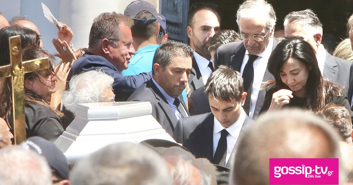 Κηδεία Λένας Σαμαρά: Πλήθος κόσμου στο τελευταίο «αντίο» της 34χρονης ...
