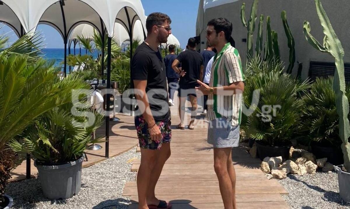 Αποκλειστικές photos: Ο Γιάννος από τις Άγριες Μέλισσες στη Ρόδο με τον ...