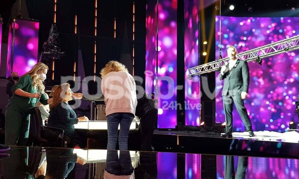 To gossip-tv στα... άδυτα του J2US: Όλα όσα συνέβησαν στο backstage του λαμπερού σόου! (videos ...