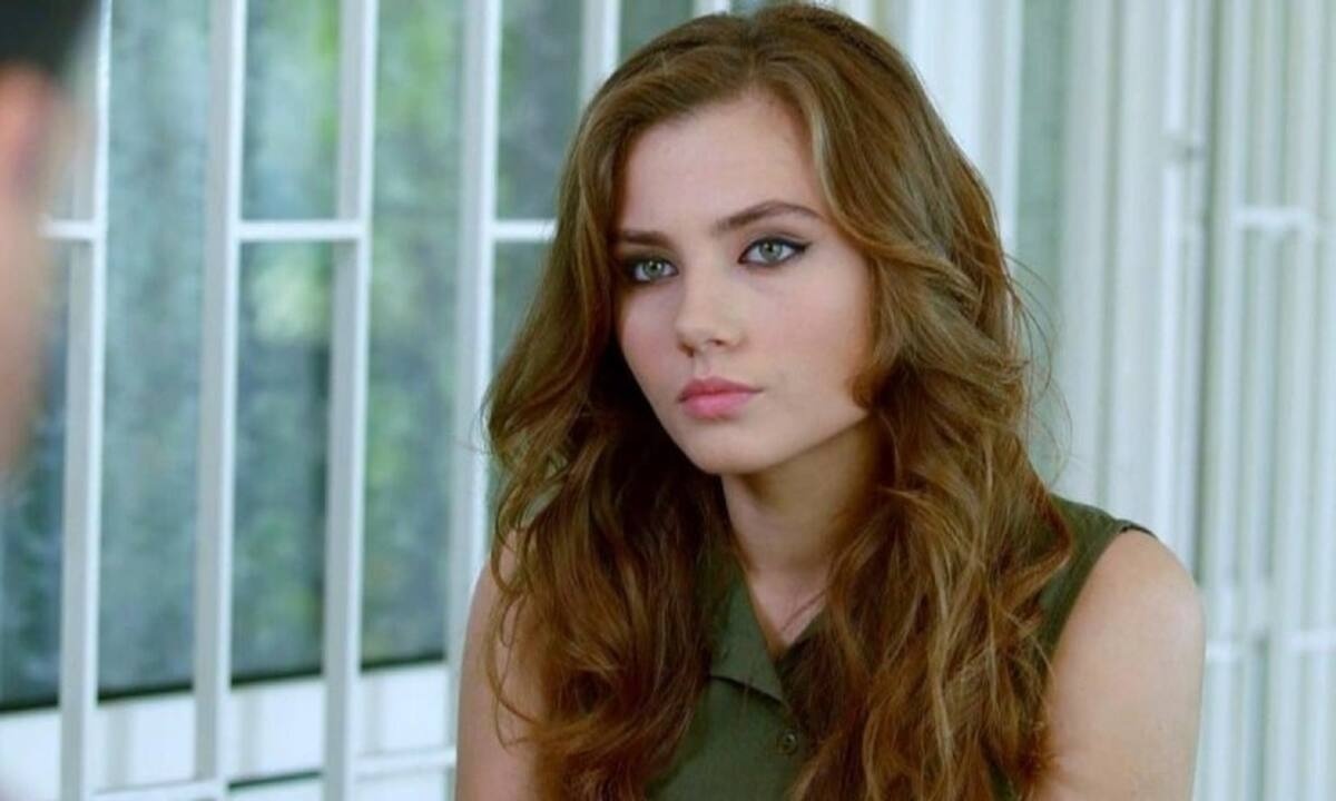 Elif: Η Ασλί είναι ακόμα θυμωμένη με τον Κερέμ για όλα όσα έχουν συμβεί ...