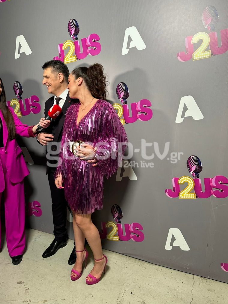 J2US: Το gossip-tv «τρύπωσε» στα παρασκήνια!Η εμφάνιση της Καινούργιου & όλα όσα γίνονται στα ...